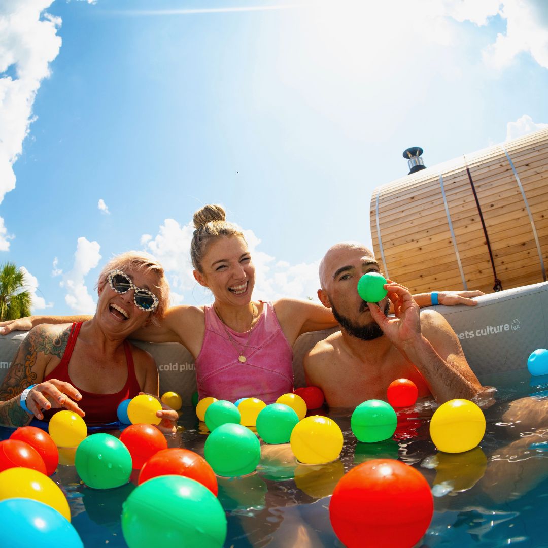 Taking the Plunge: Inside Savannah’s Ice Tub Club – Savannah Agenda